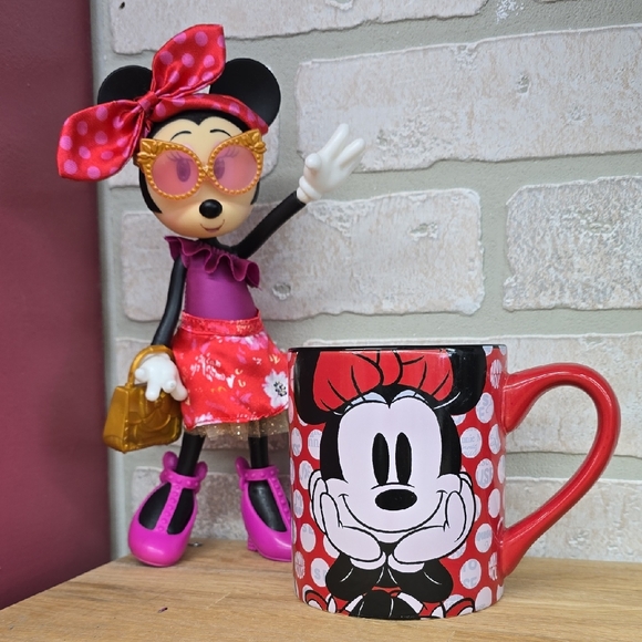 Disney | Accents | Disney Minnie Mouse Oh So Chic Figurine And Minnie ...